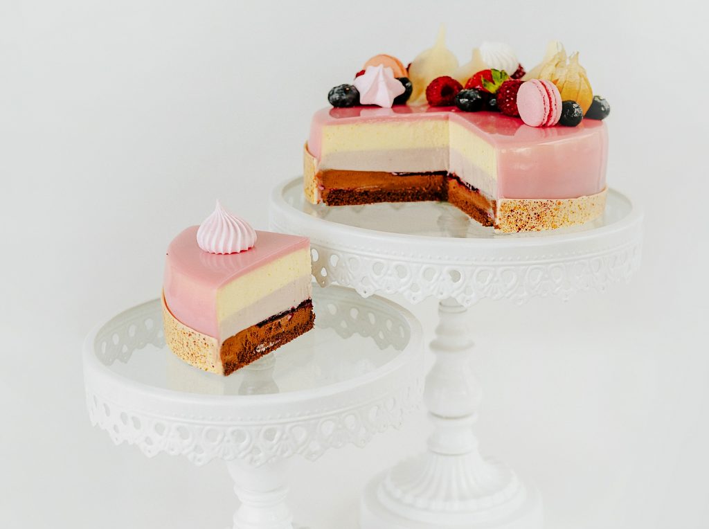 Tort cu trei mousse-uri de ciocolata - TORT TRIOMOUSSE - Mayore.ro | Arges